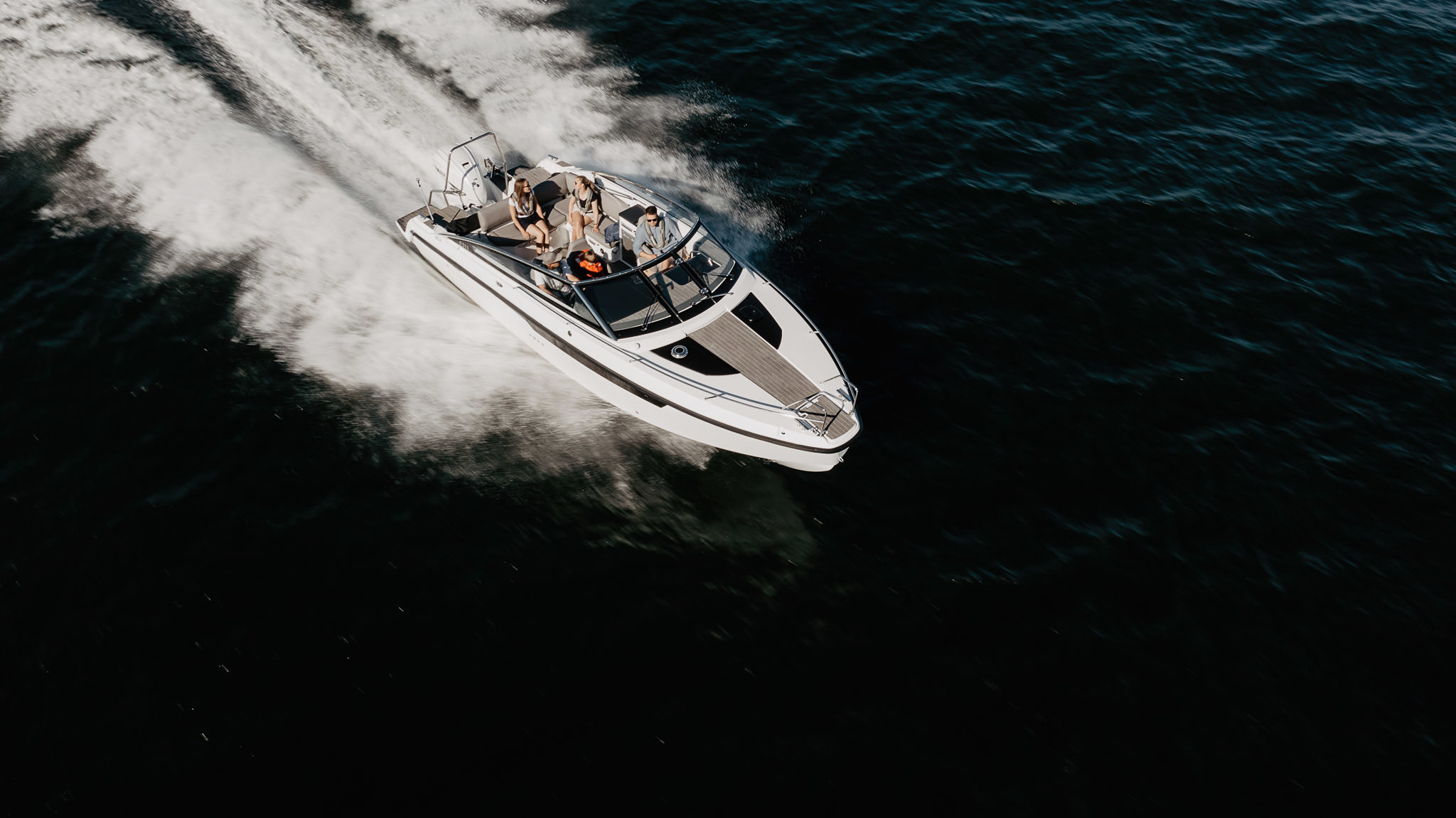 Yamarin Motorboats | Yamarin 88 Day Cruiser