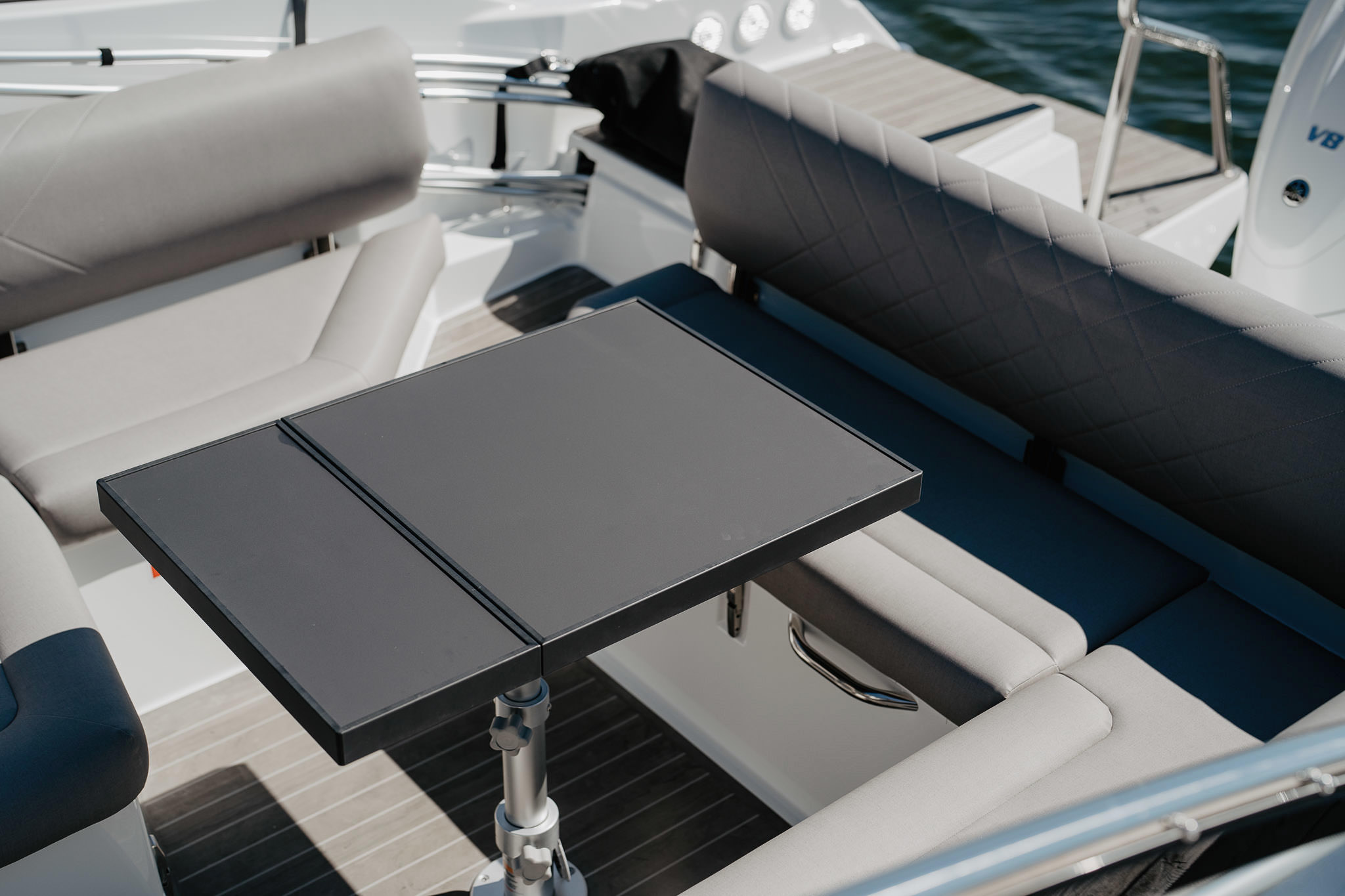 Yamarin Motorboats | Yamarin 88 Day Cruiser